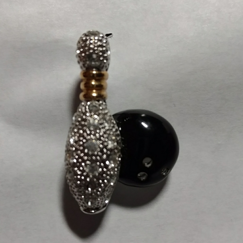 Rhinestone Bowling Pin And Enamel Ball Brooch Pin - Gem